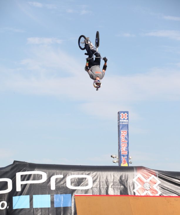 Kevin Robinson From Crashing To BMX World Record ⋆ Terez Owens : #1 ...